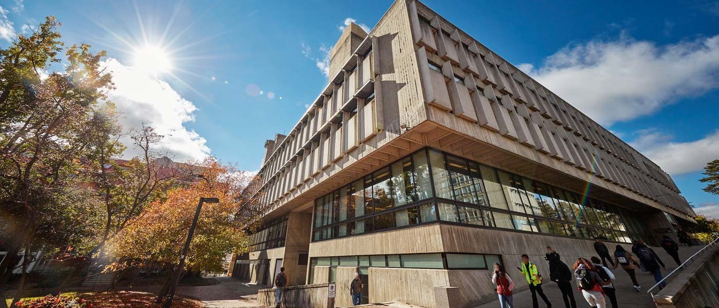 Mclaughlin Library | University of Guelph